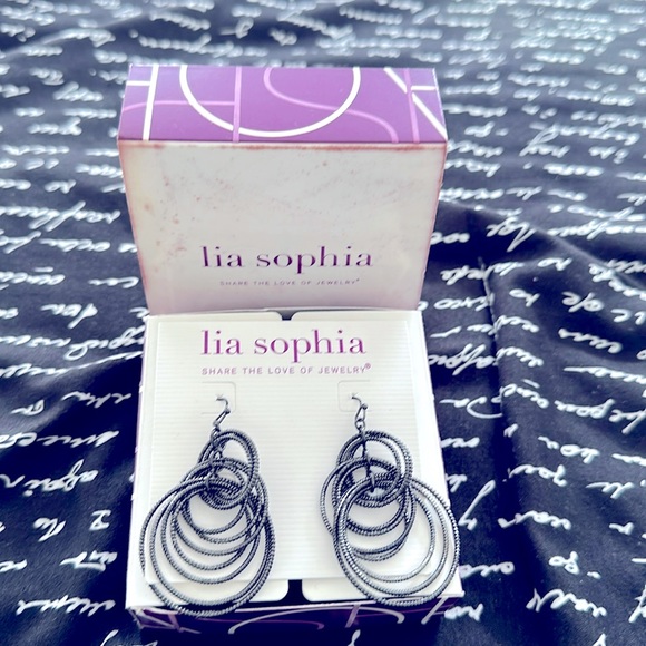 Lia Sophia | Accessories | Lia Sophia Voltage Pieced Ear Rings | Poshmark